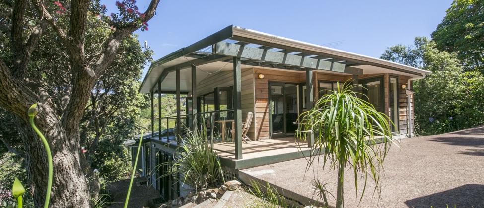 Beachfront Enclosure Bay | Your guide to Waiheke Island | Waiheke.co.nz